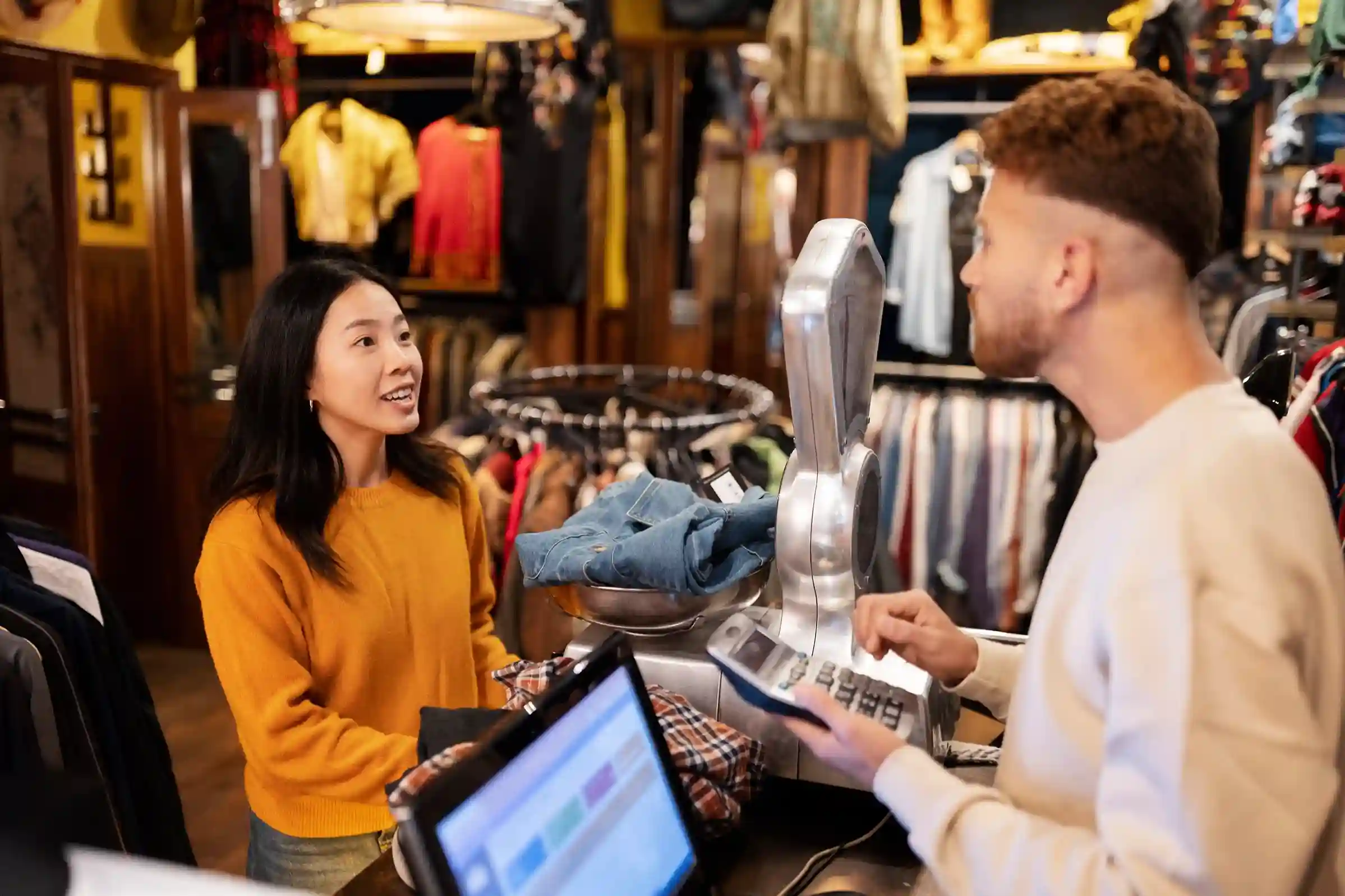Streamlining Retail Operations with LS Central: An All-in-One Solution Streamlining Retail Operations with LS Central: An All-in-One Solution